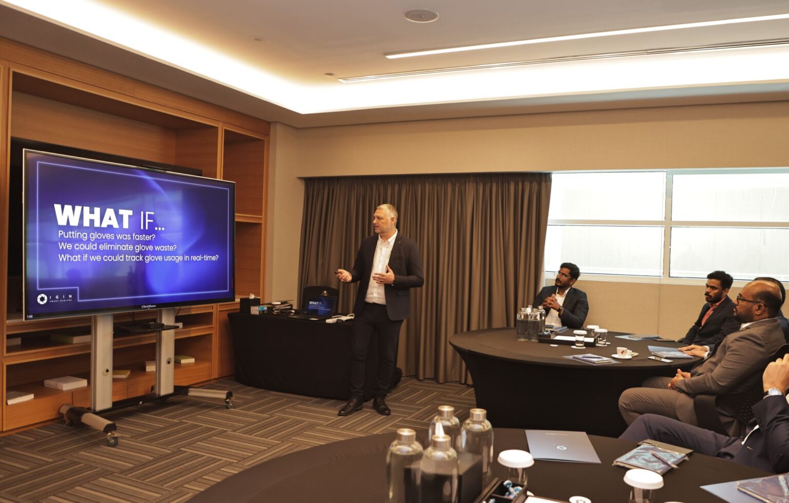 IginTech® - The new way to don gloves